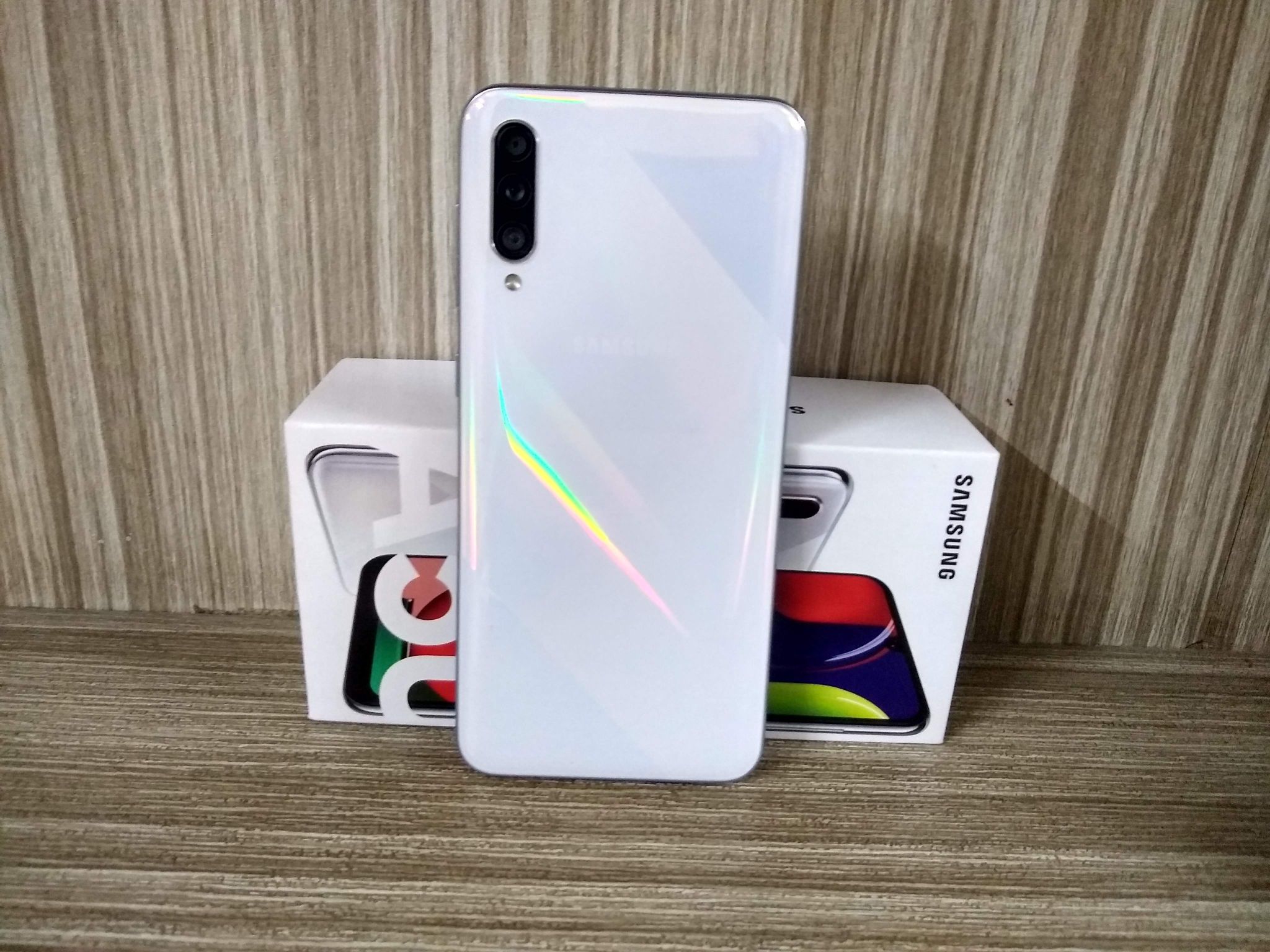 Samsung Galaxy A50s Review: Shines like a prism