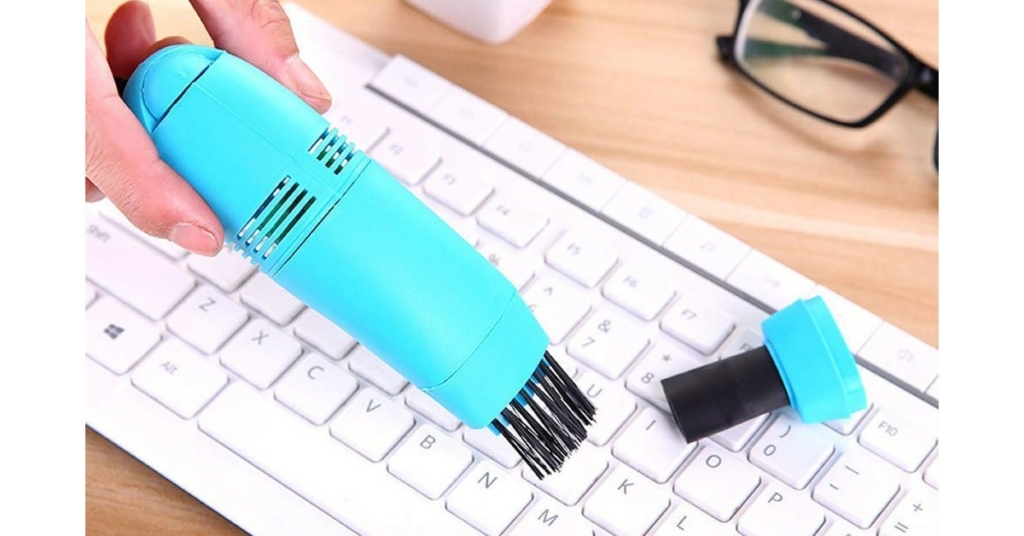 Best ways to clean your mechanical keyboard and how to fix a broken key?