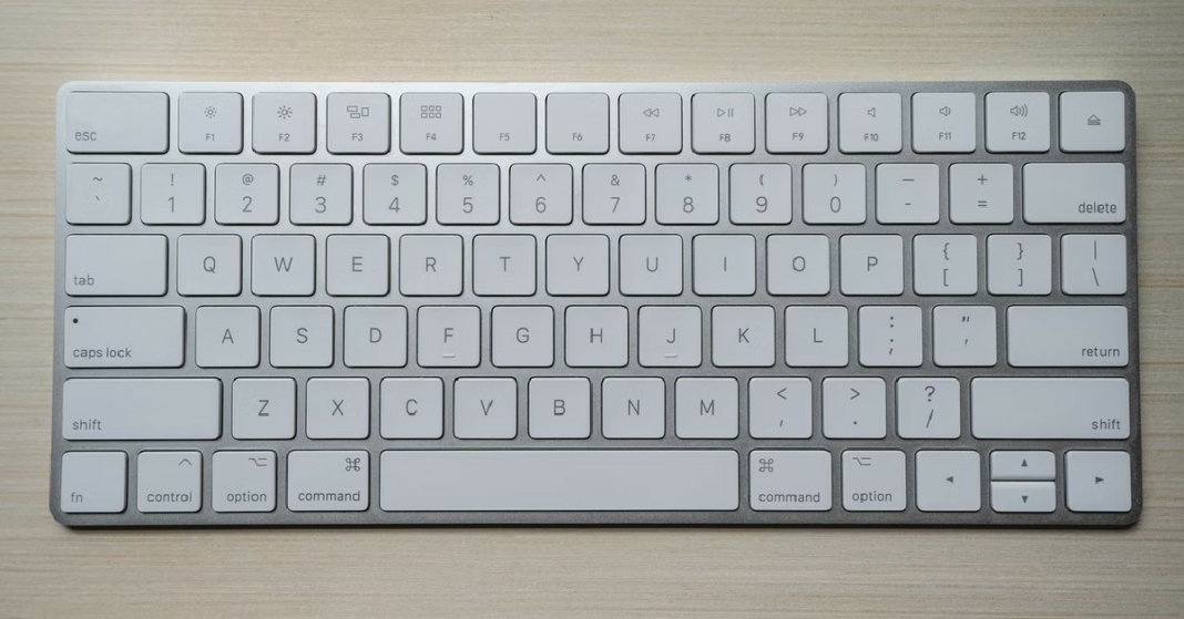 Where is and what is the ALT key in a MAC keyboard?