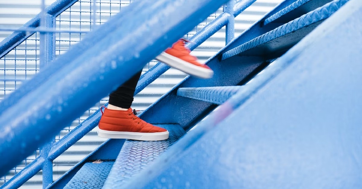 How to track steps on Android?