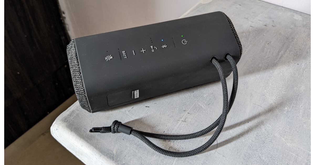Sony SRS XE200 review: Pleasant tones and durable