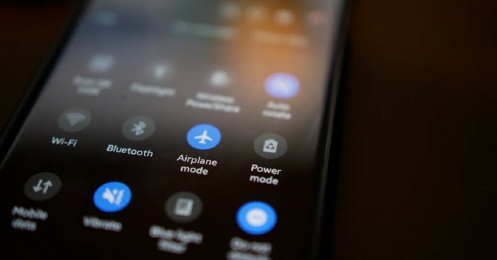 How to cool down your smartphone quickly? Top 7 easy ways