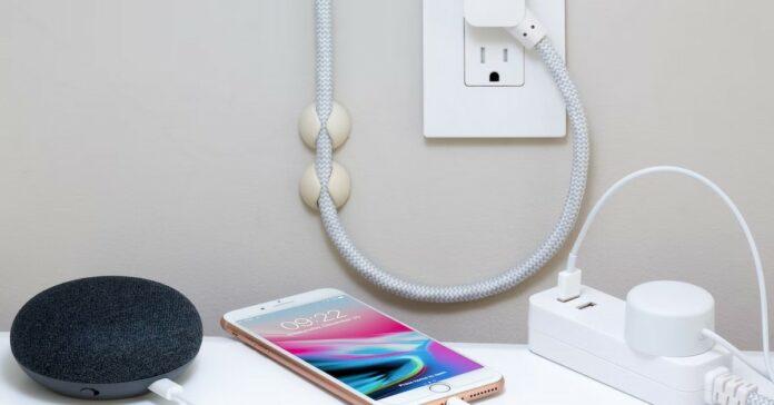 14 ways to fix 'iPhone charging port not working'