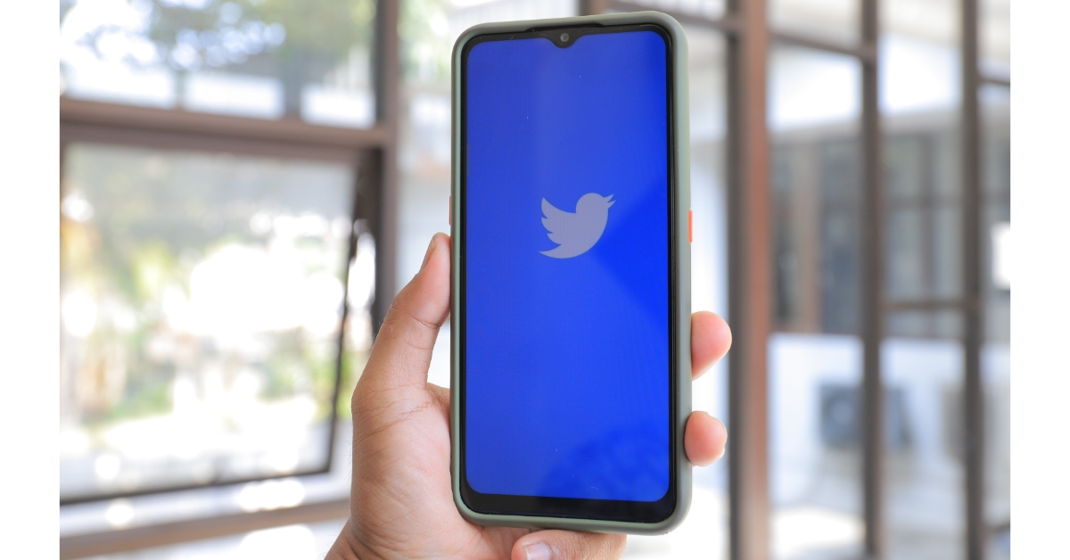 Twitter asking users to share tweet instead of screenshotting it