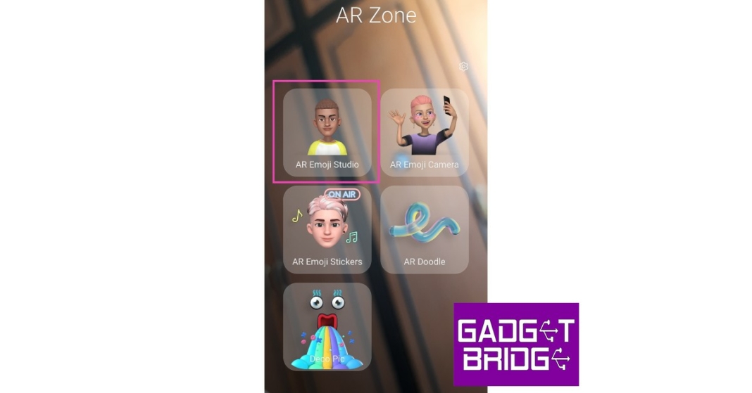 What is the AR Zone app on Samsung phones and how to use it?