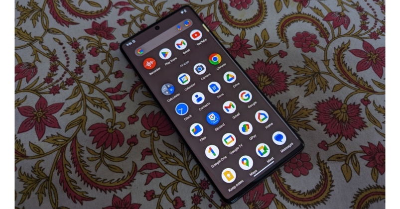 Top 10 smartphones with a curved display panel (2023)