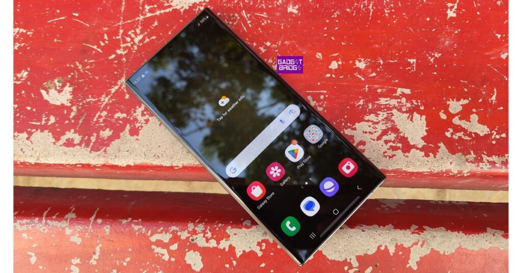 Top 10 smartphones with a curved display panel (2023)