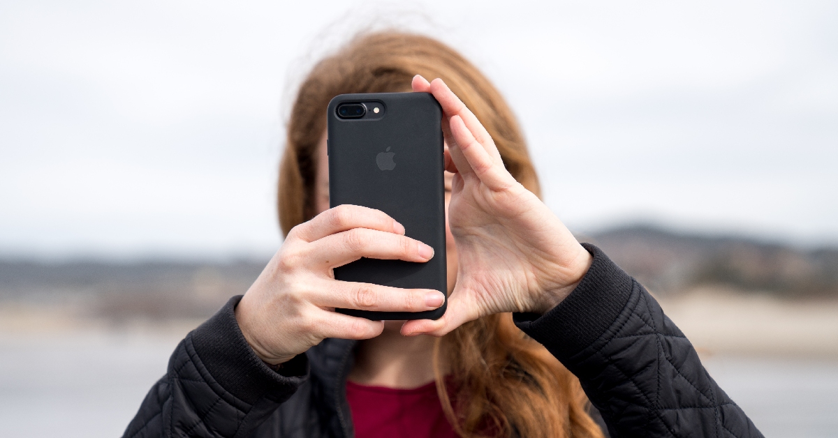 How to record a video while playing music on an iPhone? (2024)