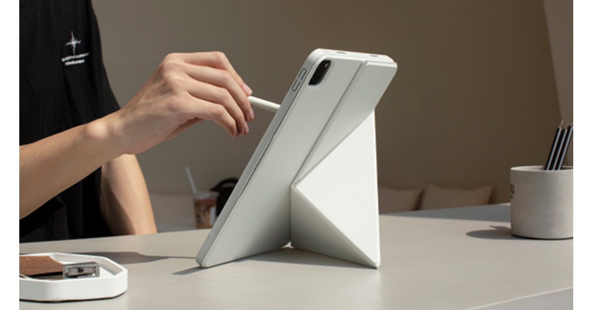 Stand Up Your iPad Pro in Portrait or Landscape Orientation with PITAKA ...